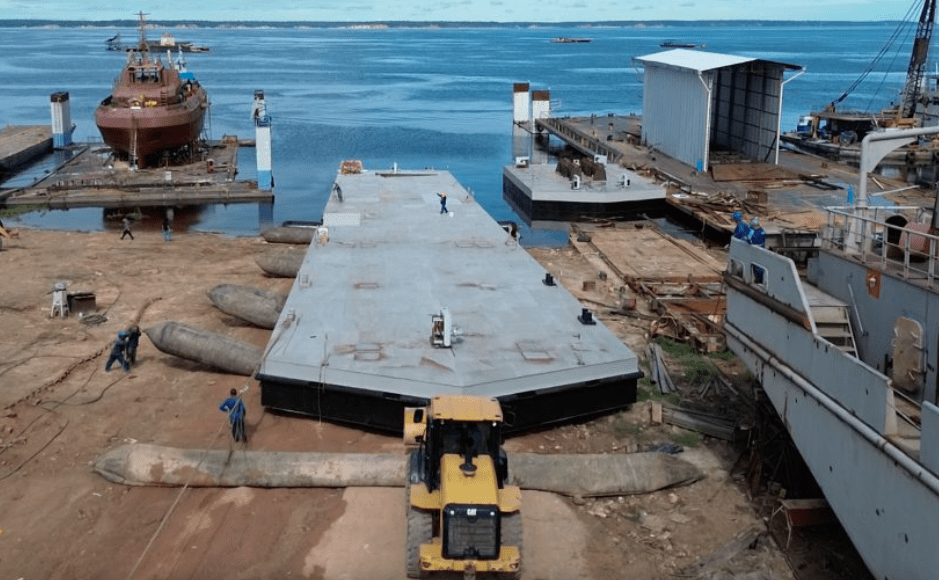 Prefeitura de Manaus lança principal estrutura flutuante do píer ...