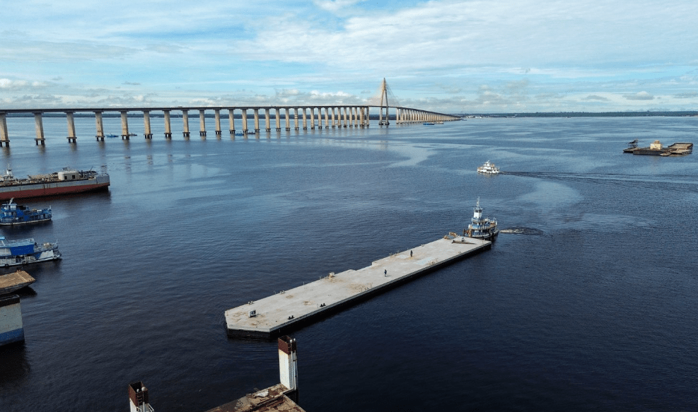 Prefeitura de Manaus lança principal estrutura flutuante do píer ...